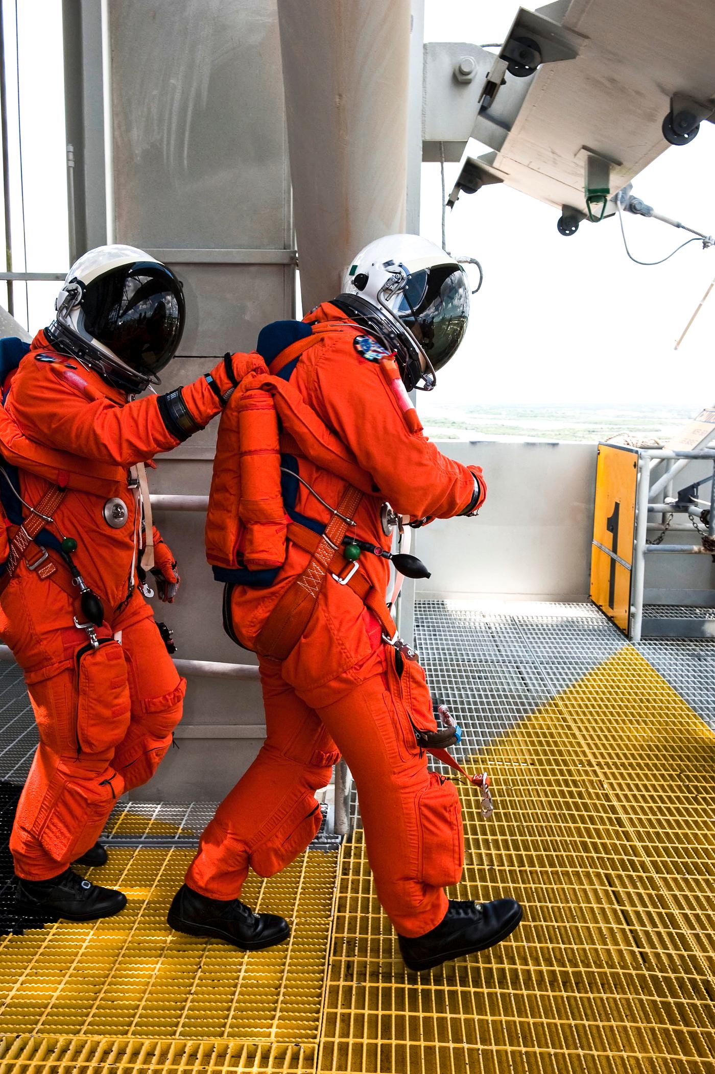 Space Shuttle Atlantis Sts 135 Crew Members P Free Public Domain